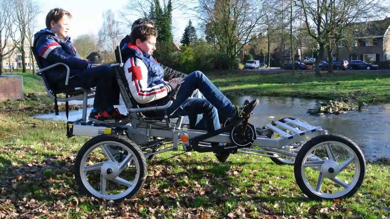 Bici Riscio Quattrocycle 2 pedalatori con Bambini - YouTube