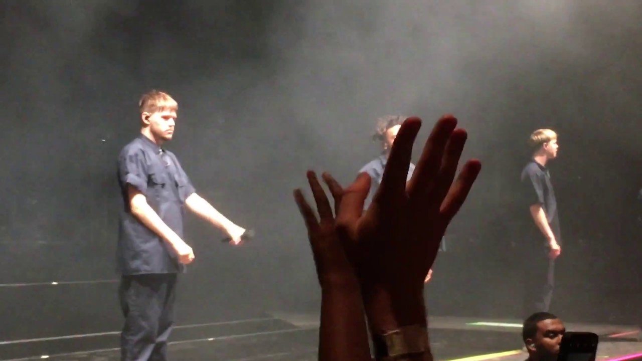 Brockhampton - NEW ORLEANS (LIVE in Detroit) - YouTube