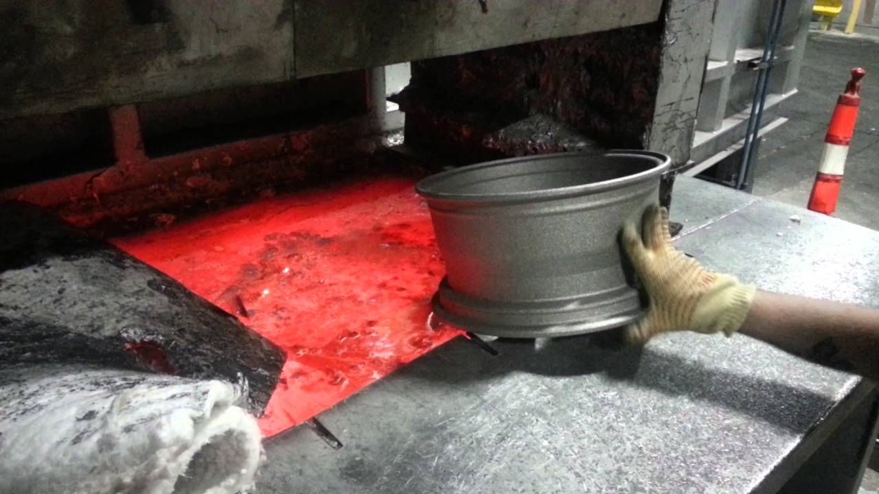 Melting Aluminum Rims pt.2 - YouTube