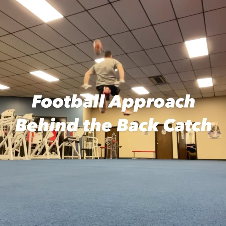 Football Approach Behind the Back Catch #trainlikethepros - YouTube