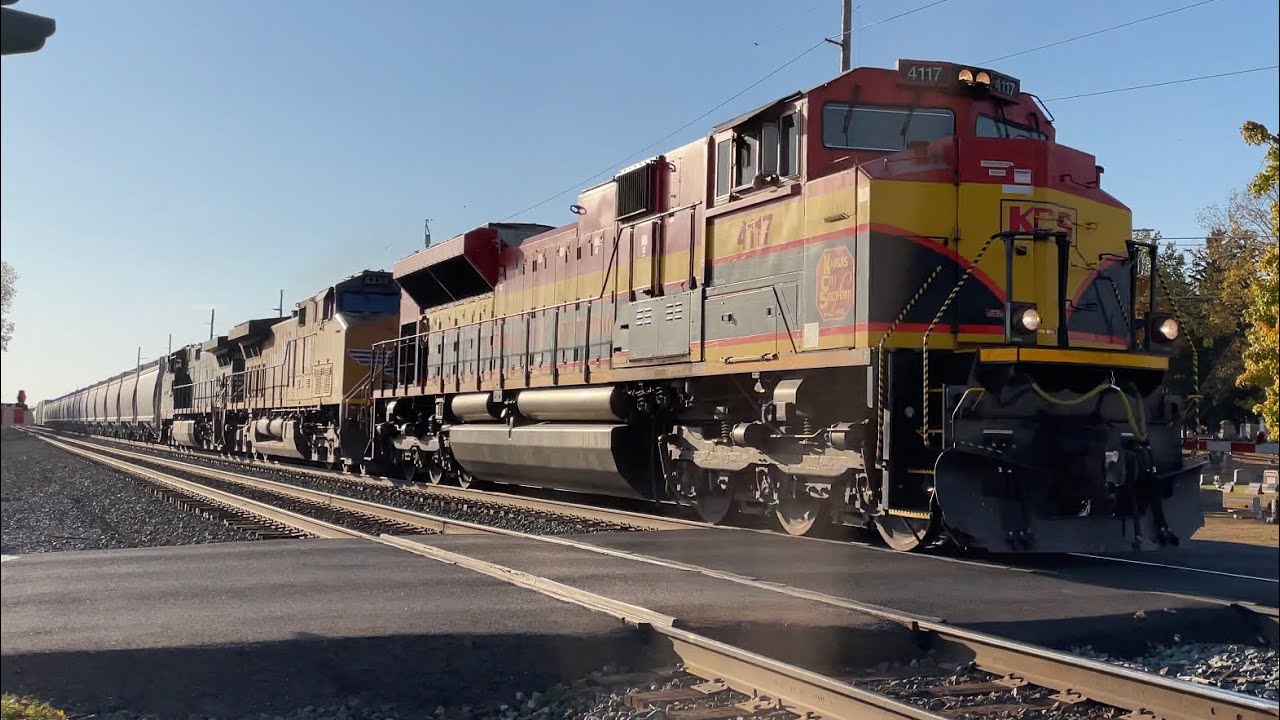 NS 310 passes Lawrence Avenue at CP 320 with 1st gen K5LLA and KCS AND ...