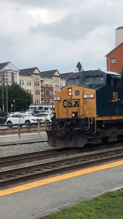 Csx 80 with gondola’s - YouTube