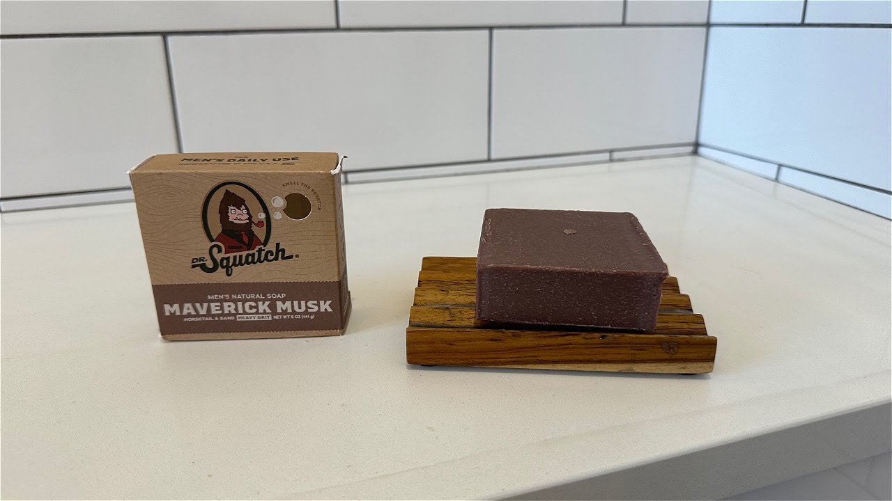 Dr Squatch Mens Natural Bar Soap - Maverick Musk Scent - YouTube
