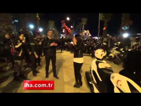 Motorcunun evlilik teklifi böyle olur