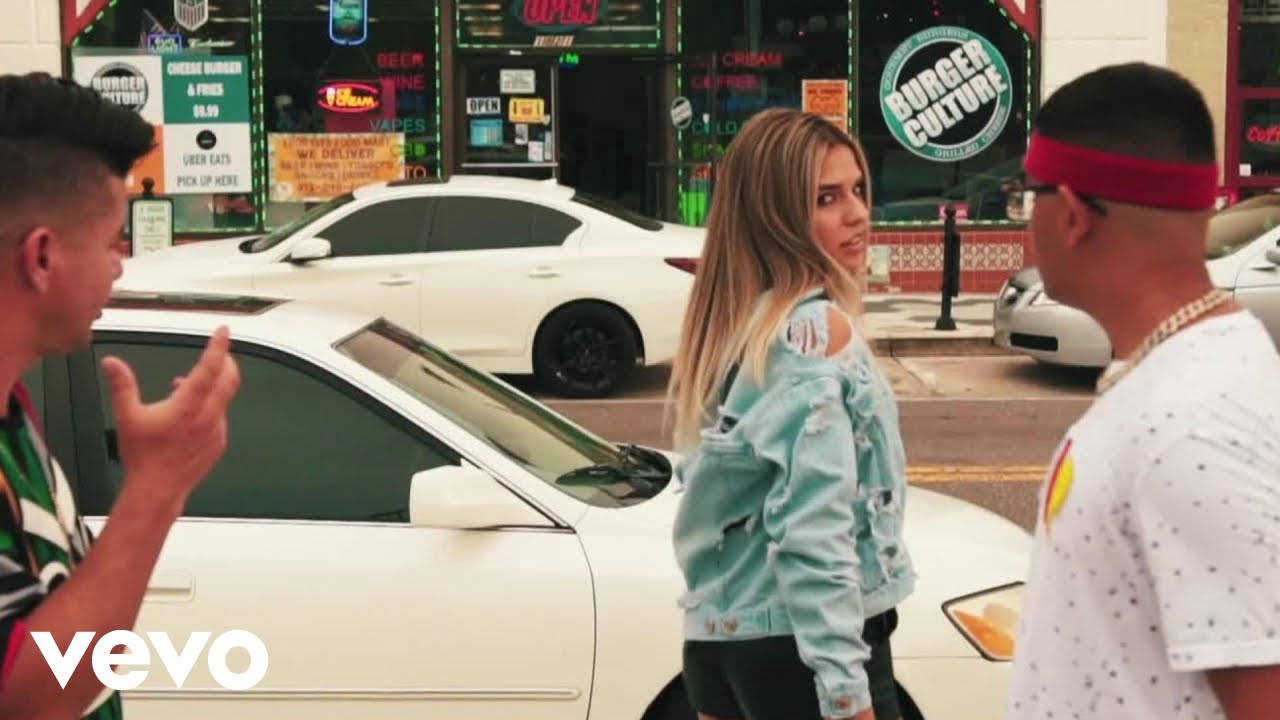 Mister Azul - Conmigo (Official Music Video) ft. Junder N - YouTube Music