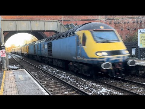 3+1 Formation HST 47749 at Barrow U Soar and 57s at Leicester 21/11 ...