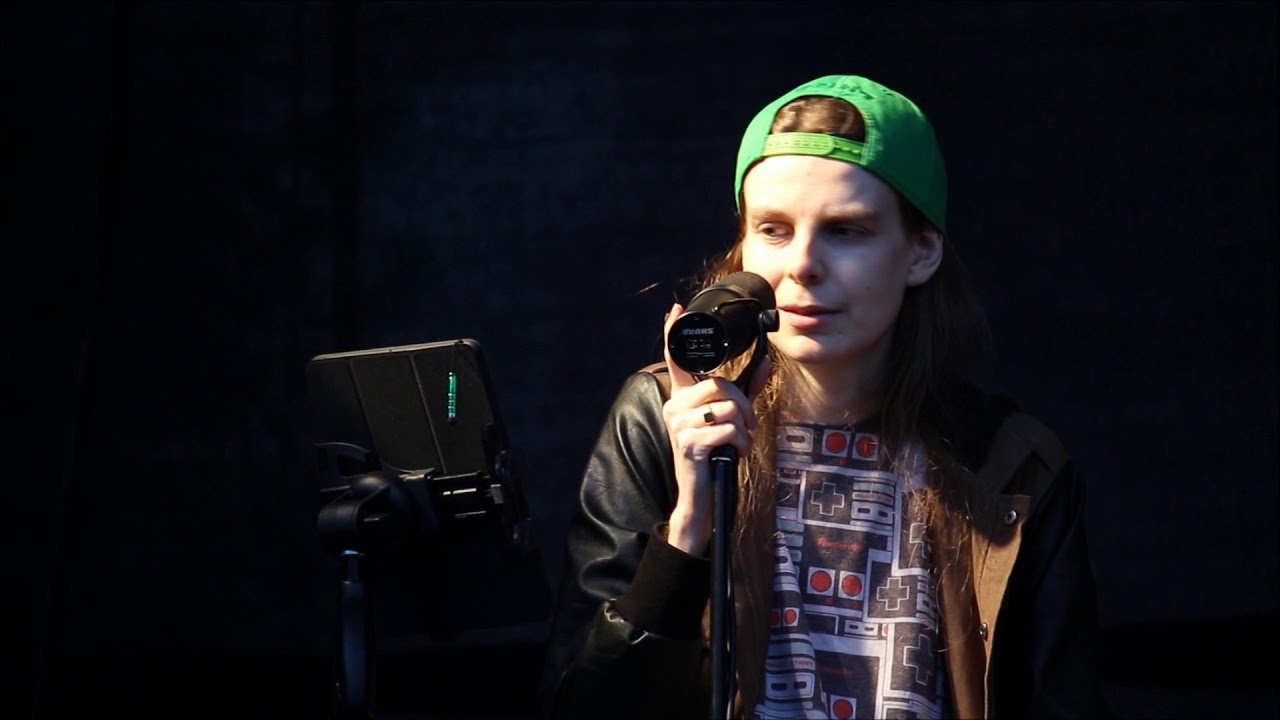 ARI KOIVUNEN - I Was Made For Loving You / Rauhalan Patio, Oulu 17 7 ...