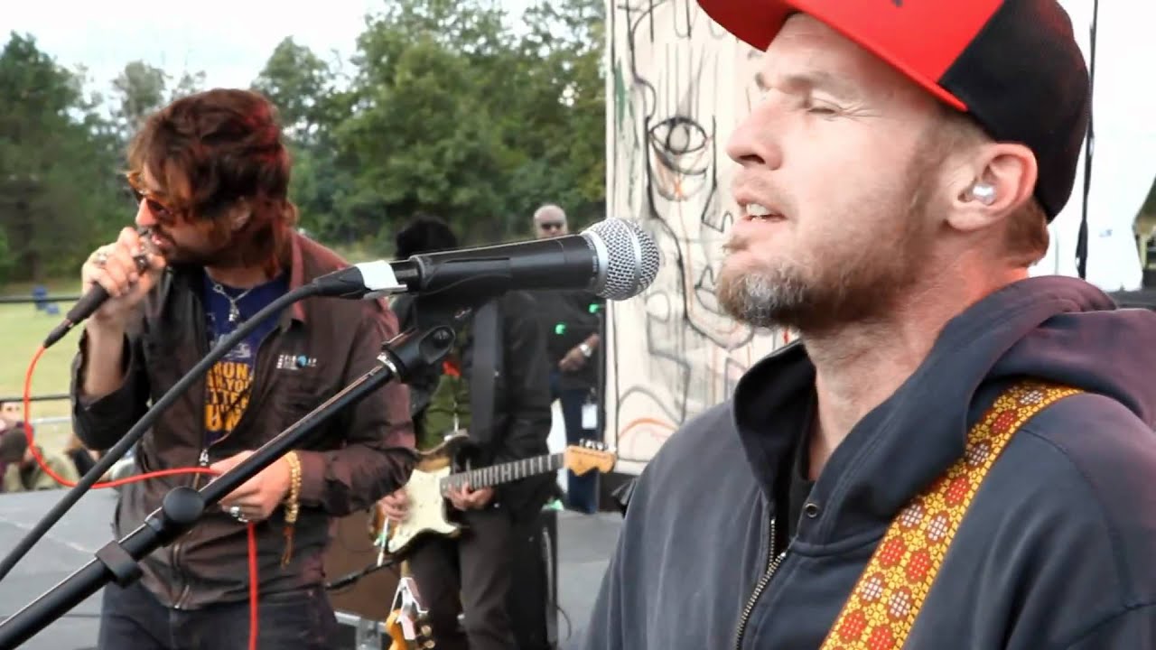 Joseph Arthur, Jeff Ament, Mike McCready & Matt Cameron - When The Fire ...
