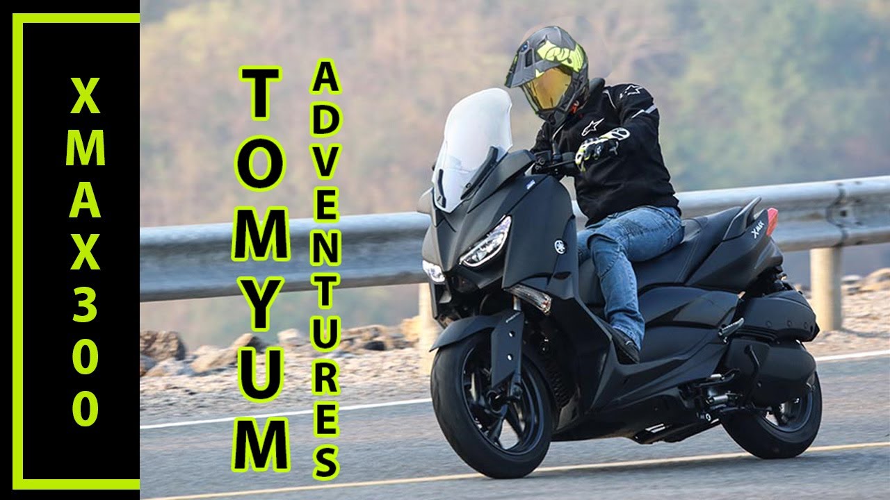 The honest intro Yamaha XMAX 300 - Essentials - YouTube