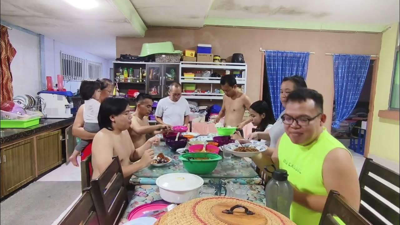Nyambut Birthday Cerrye / Makan bersama keluarga kecilku - YouTube