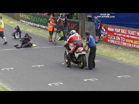 Barry Sheene Suzuki 500cc - Vic Reeves Keeping Martyn Ogborn Fit!