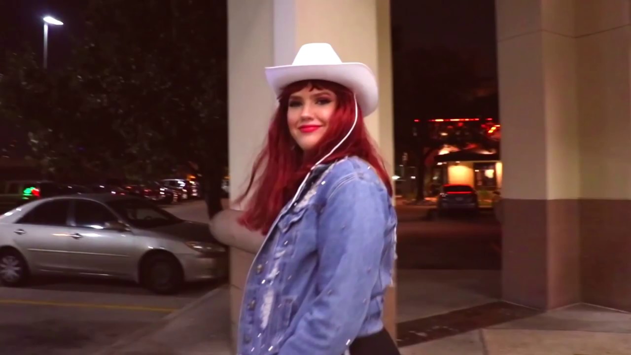 Morgan Adams falling for almost 1 minute - YouTube