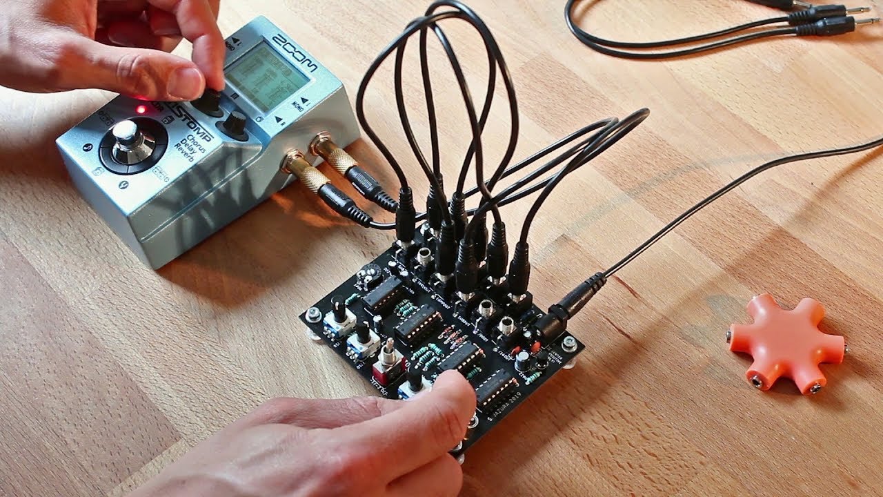 [diy] Lil CMOS Toolbox - First quick drone synth patch - YouTube