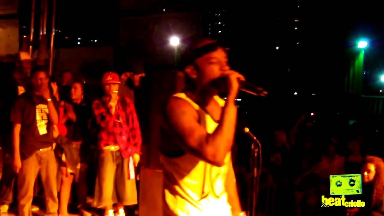 REKESON (EN VIVO) LANZAMIENTO UNA SANGRE MIXTAPE - YouTube
