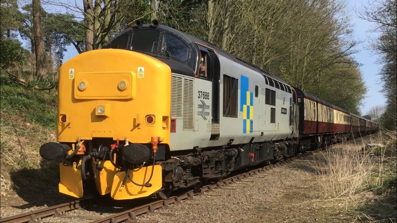Locomotive Services 37667, 37688 and 47805 work Jeremy Hosking's ...