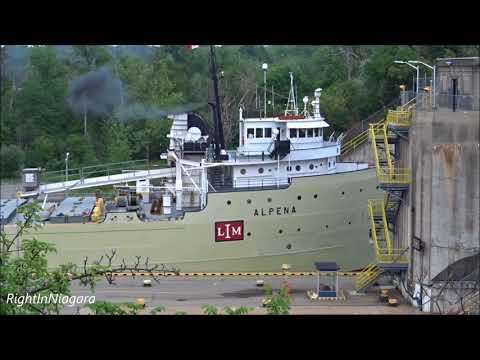 Ships FEARLESS & SS ALPENA meet at Lock 4, Welland Canal (2018)