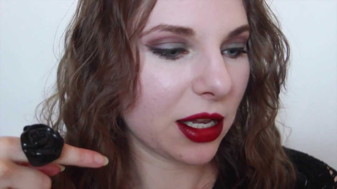 Bewitching Witch Halloween Makeup Tutorial By Red Apple Lipstick - YouTube