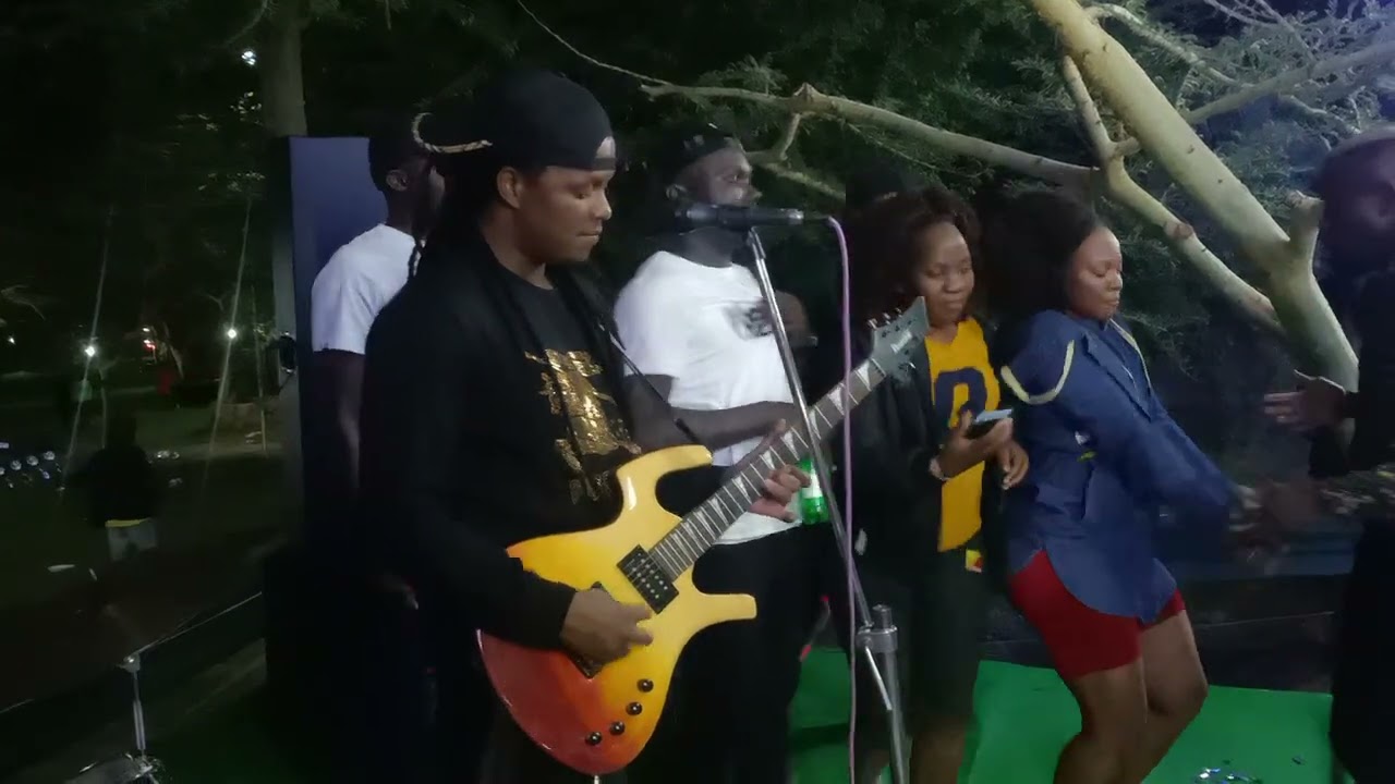 MAIMA PERFORMING MUSYOKI WA KIMANGU ON STAGE - YouTube