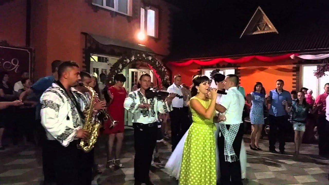 Cristina Ceaus nunta (Bucovina) - YouTube