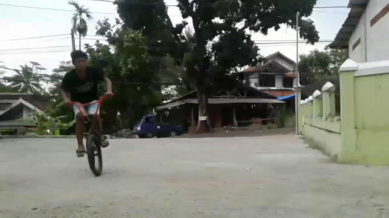 Tree sixty - YouTube