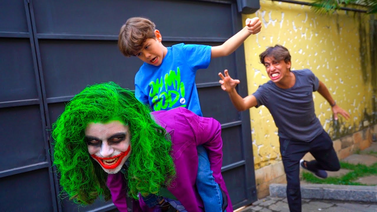 O CORINGA TENTOU CAPTURAR O MINI PAINZEIRO! - YouTube