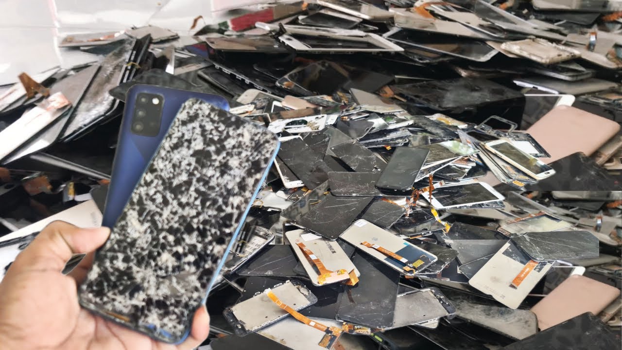 Find a broken phone that has been left for years #restoration - YouTube