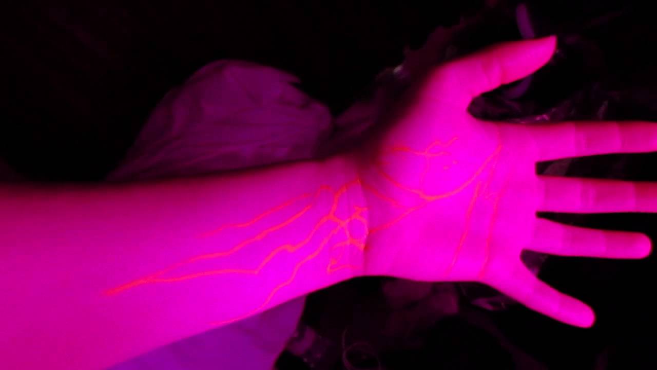 Glowing Veins Effect - YouTube