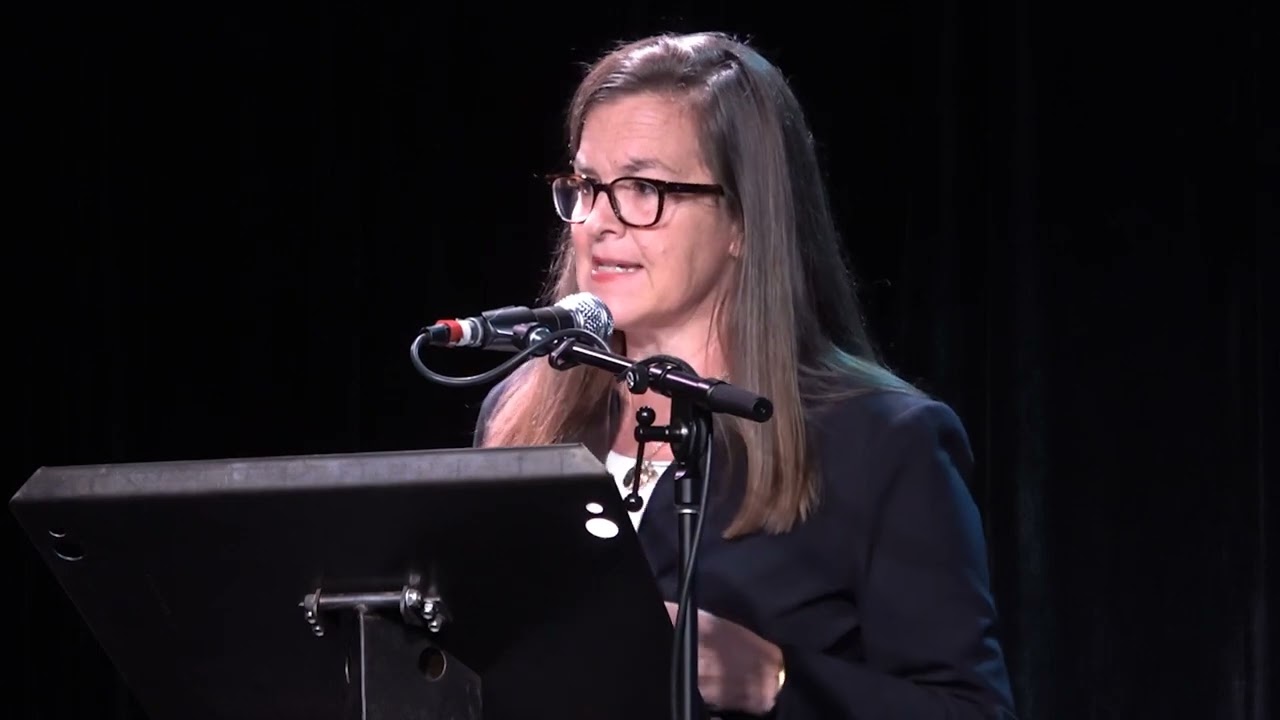 Annie Jacobsen: The Secret History of the CIA - YouTube