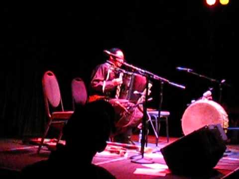 The Alash Ensemble - Bady Dorzhu Ondar solo баян TUVAN THROAT SINGING ...