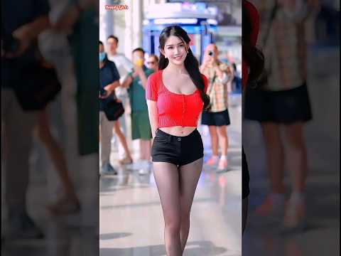 ❤️Chinese girl street fashion outfits style #beautiful #chinesegirl #shorts #fashion #viral #fashion