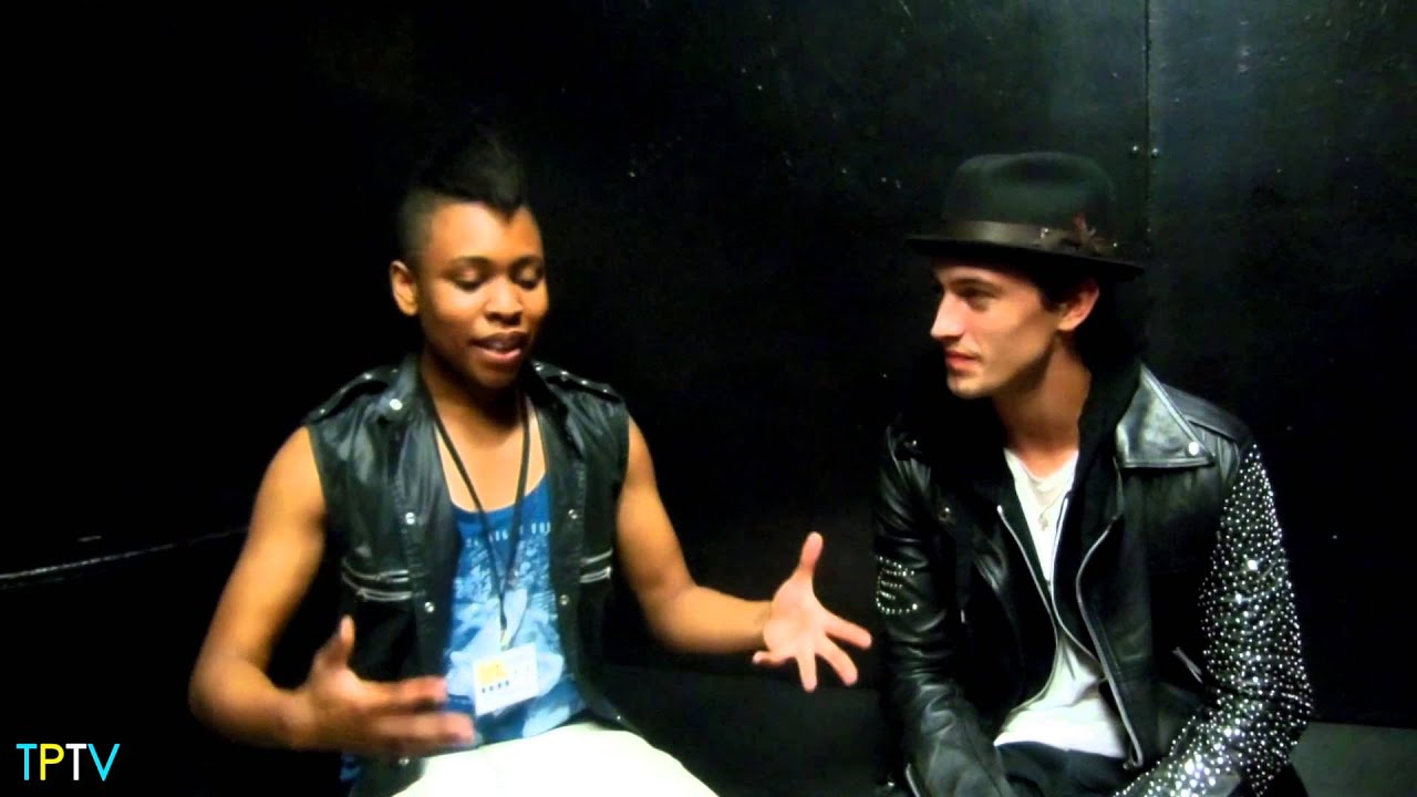 TechtonicPOP Interviews Singer ASHER MONROE BOOK - YouTube