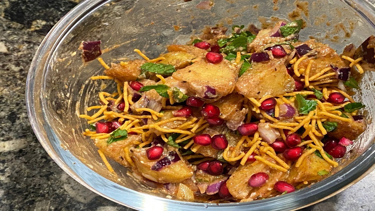 Aloo Chaat | कुरकुरी आलू चाट | CookinG HuT Aloo Chaat Recipes | Indian ...