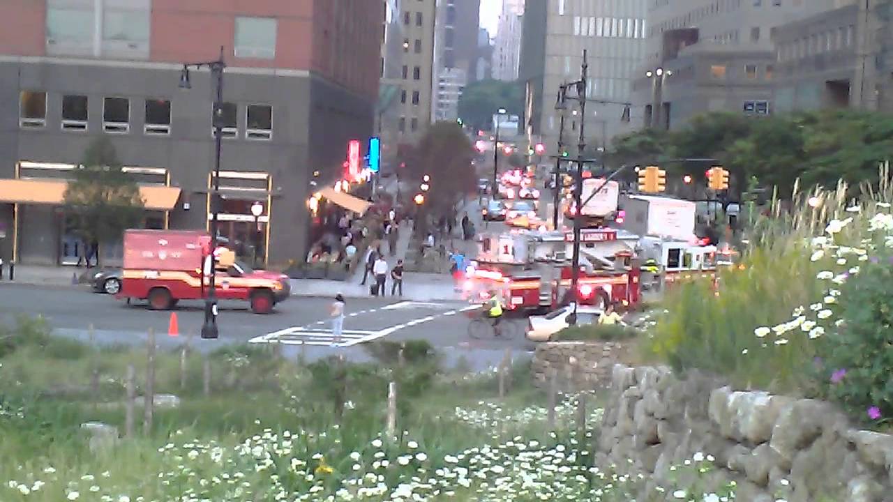 Rare Catch Of FDNY Ladder 1 And SOC Support 1 Responding To A Water ...