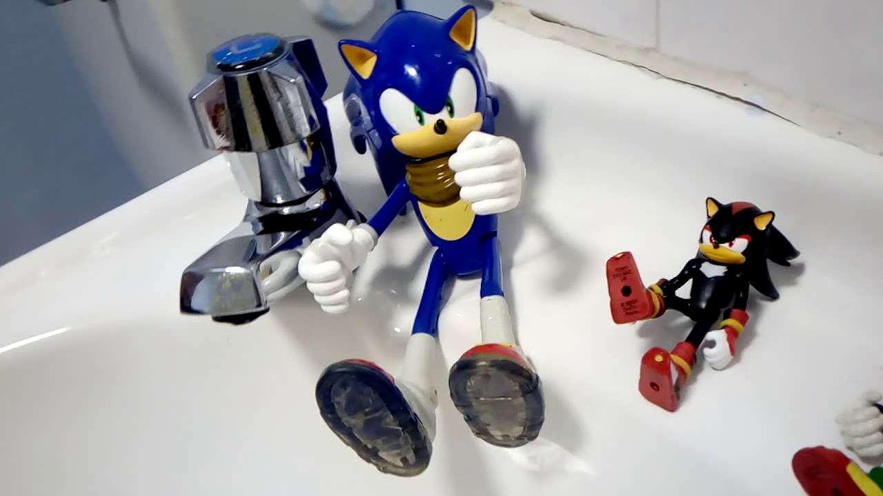 Sonic Pool Party Episode 1 - YouTube