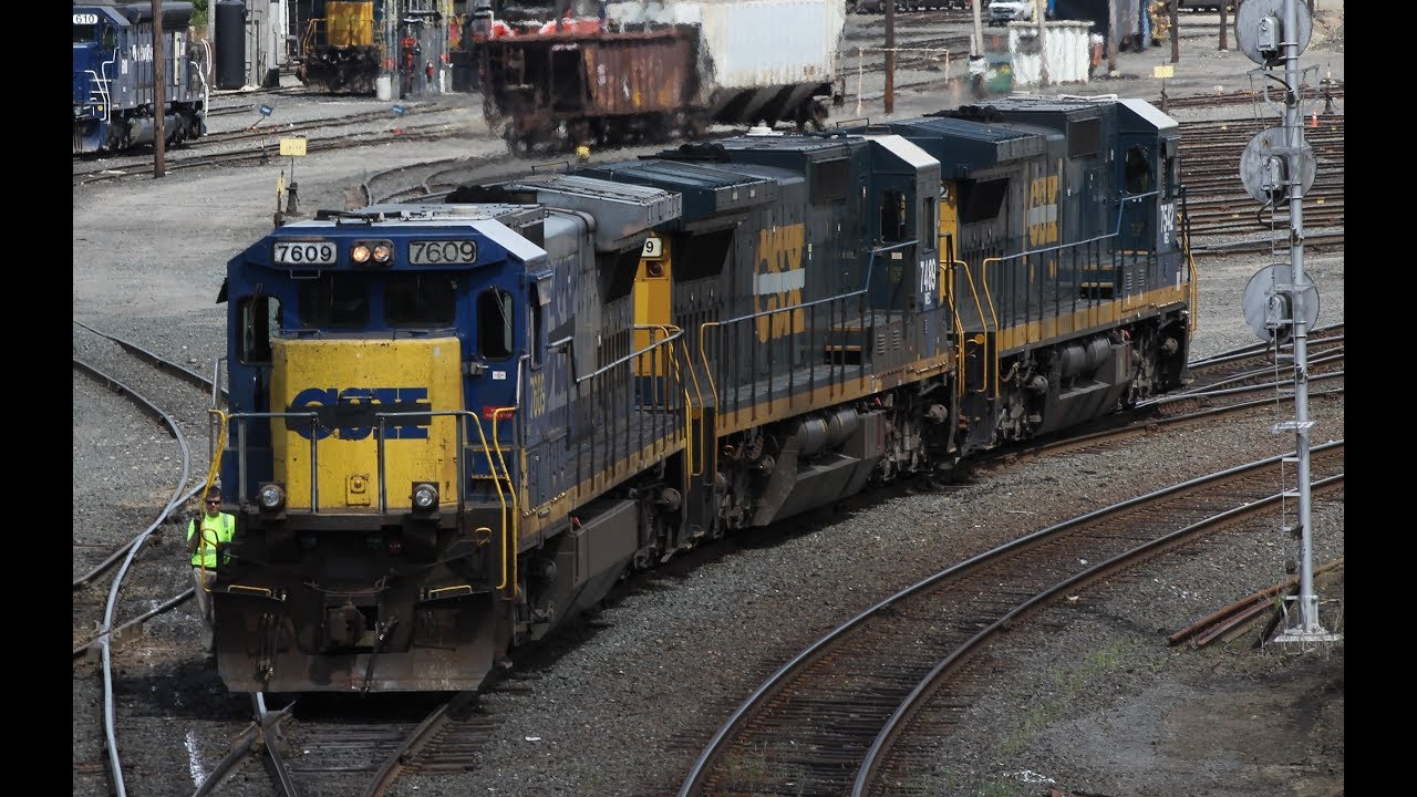 Ex CSX C40-8 Power Move in East Deerfield - YouTube