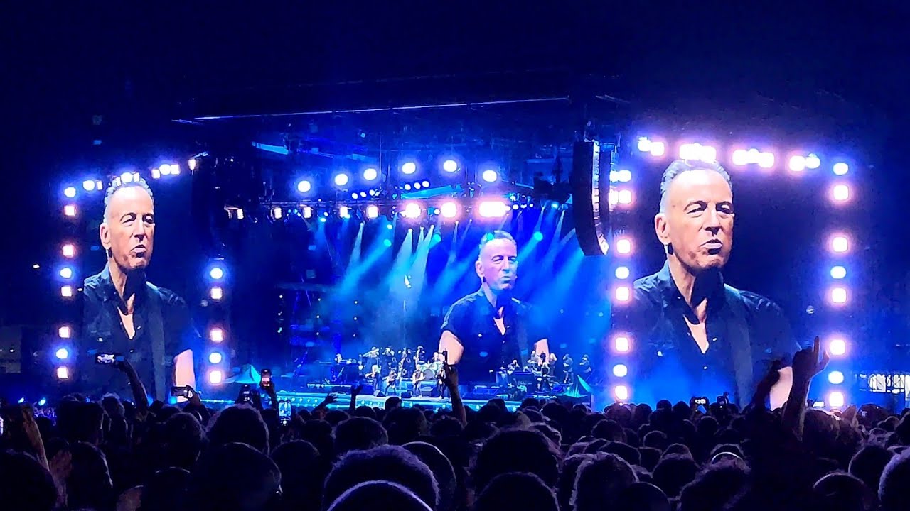 Bruce Springsteen & The E Street Band - Wrecking Ball (Live in Rome, 21 ...