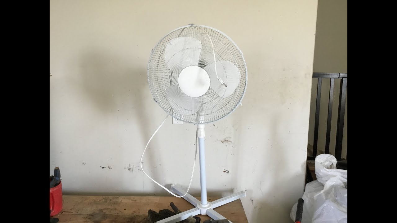 Scrapping a fan for copper, metal, and very little waste. - YouTube