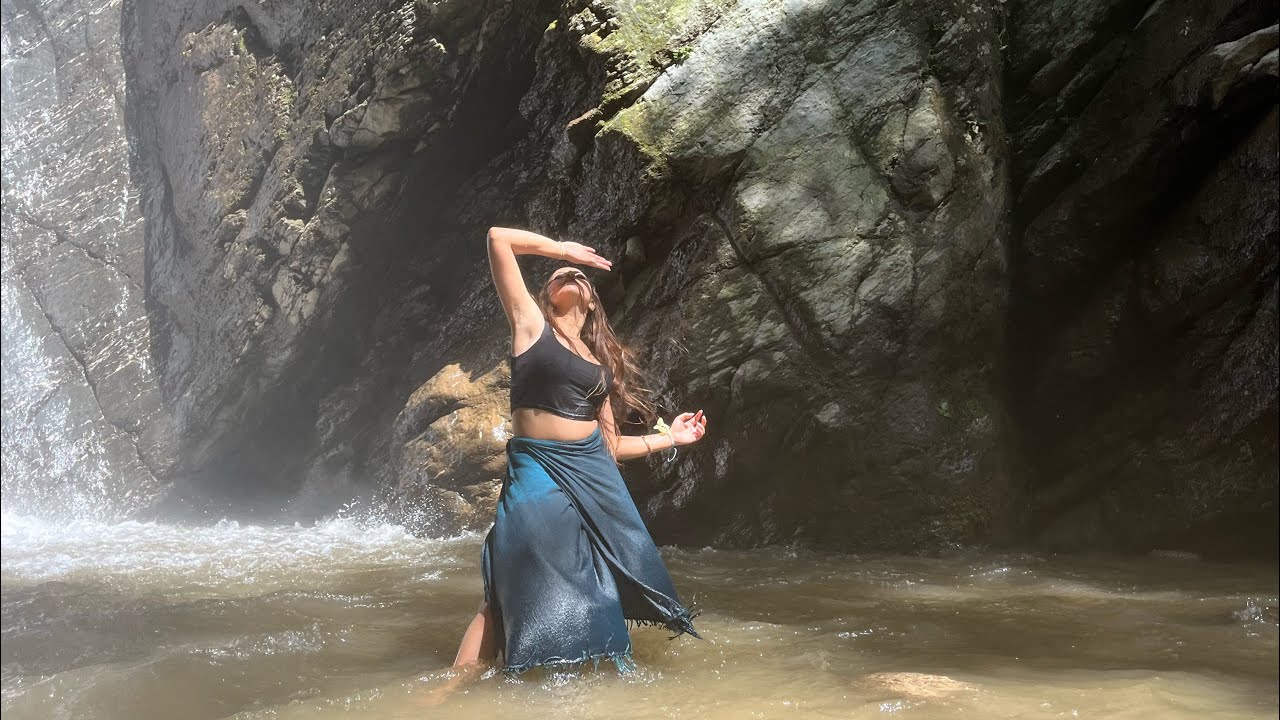 Hidden waterfall in bir billing ( bangoru waterfall)🧐🧐🙏🙏 - YouTube