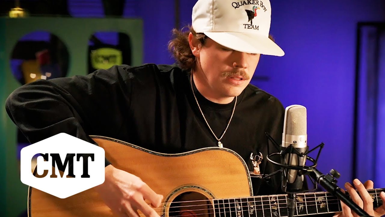 Dylan Marlowe Performs "Picture Perfect" | CMT Studio Sessions - YouTube