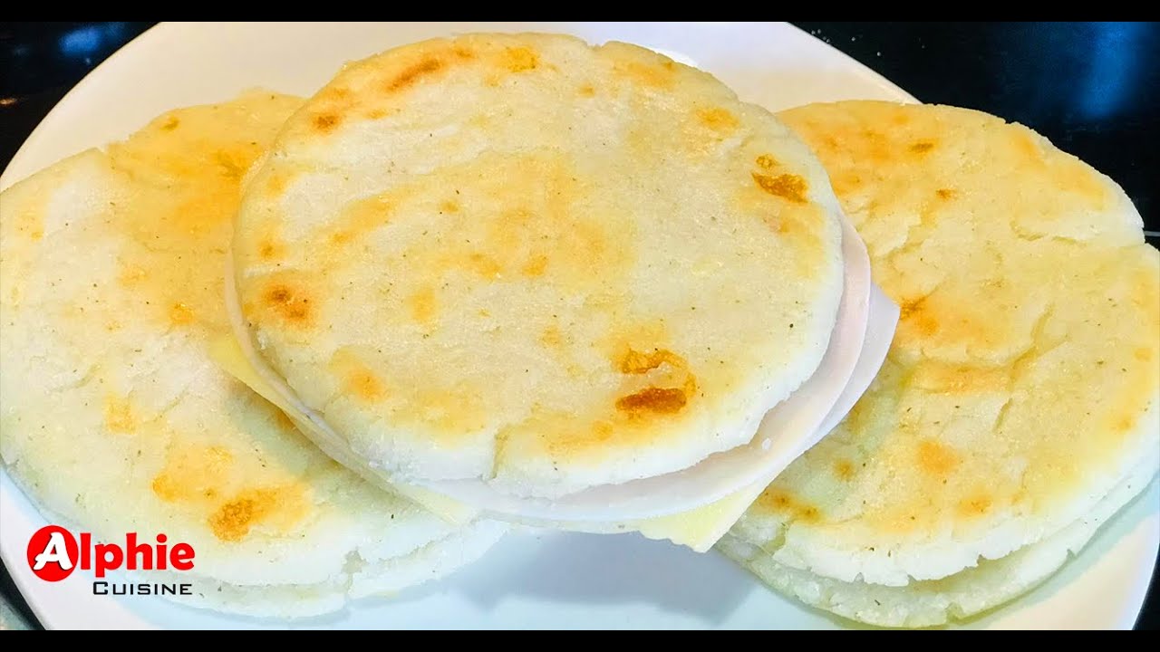 Arepas con Jamon y Queso - arepas jambon et fromage - arepas with ham ...