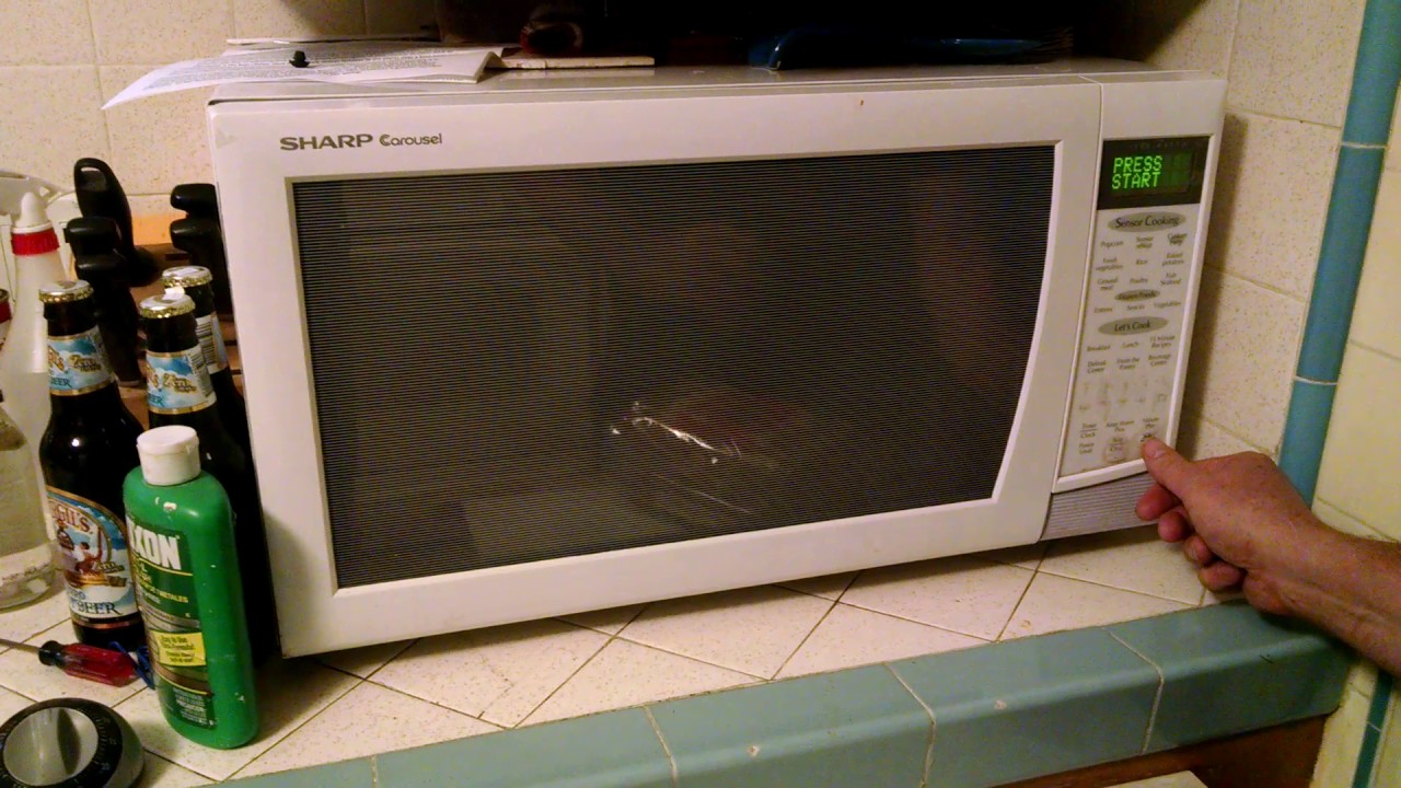 Microwave Oven Freak Out - YouTube