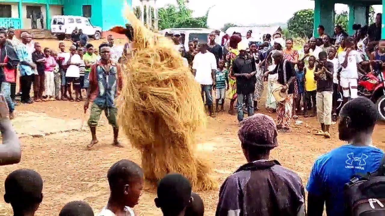 African Spirit Dance: Gbetu from the Gola Tribe in Klay, Liberia - YouTube