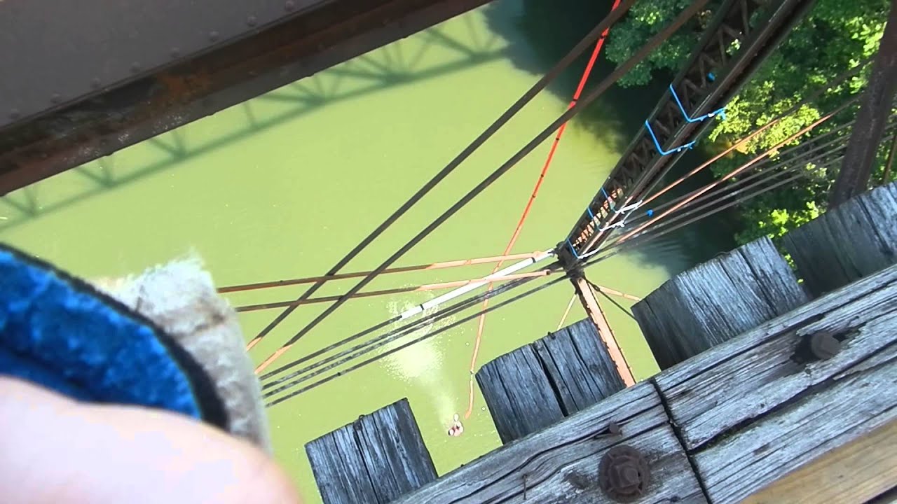 Bungee Jumping with Vertigo! Hit the water! - YouTube