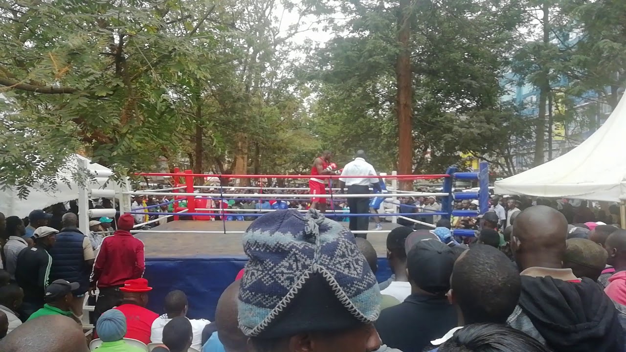 Kdf soldier challenging a kenya police officer in boxing competition at ...
