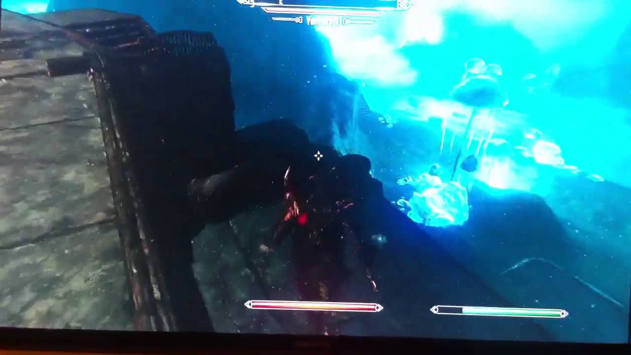 Skyrim blackreach hide dragon - YouTube