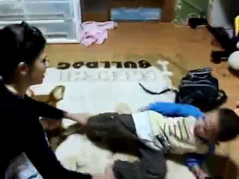 Trocando Frauda 　オムツ変え！Part 1
