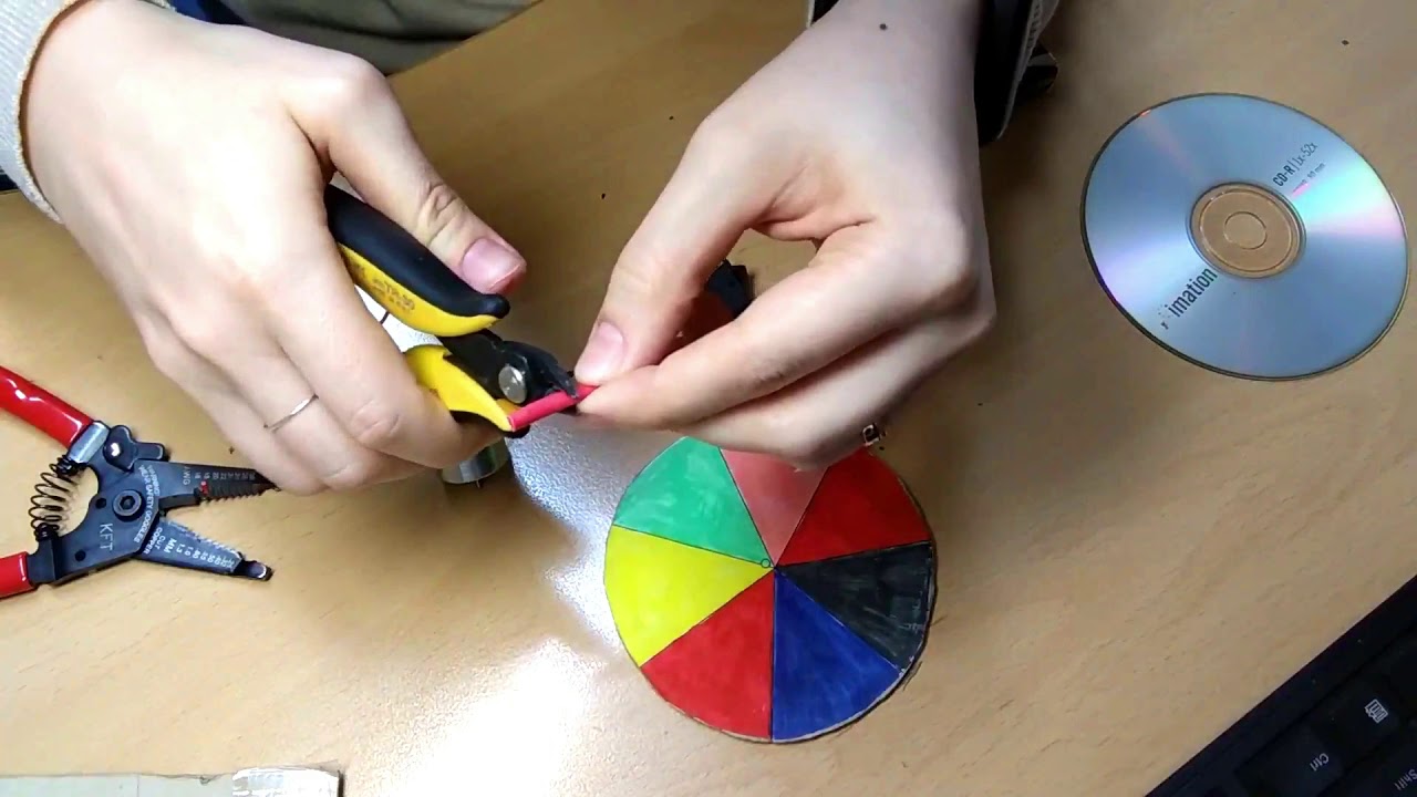 Motorized DC Spinner - YouTube