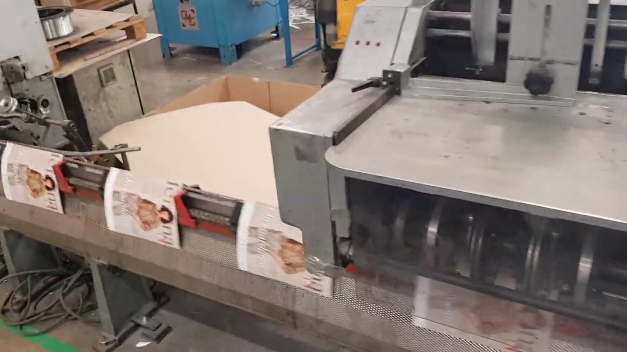 Osako 368 saddle stitcher - YouTube