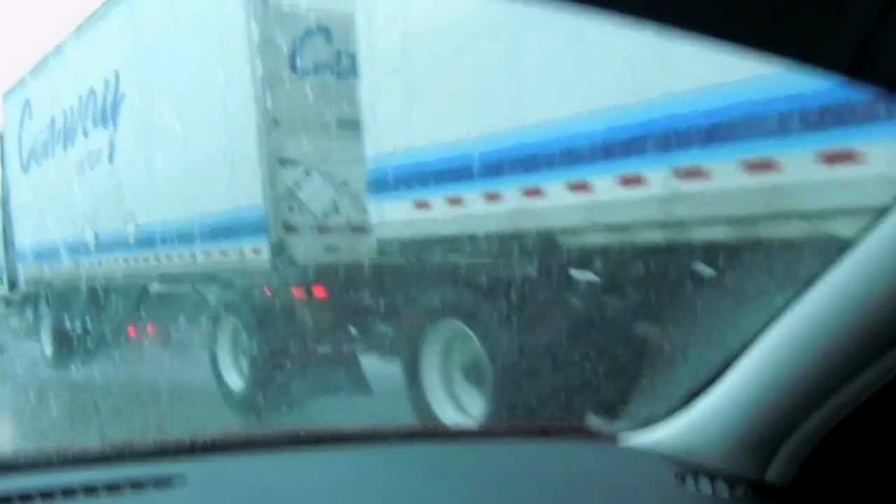 Water beading up on a windshield - YouTube