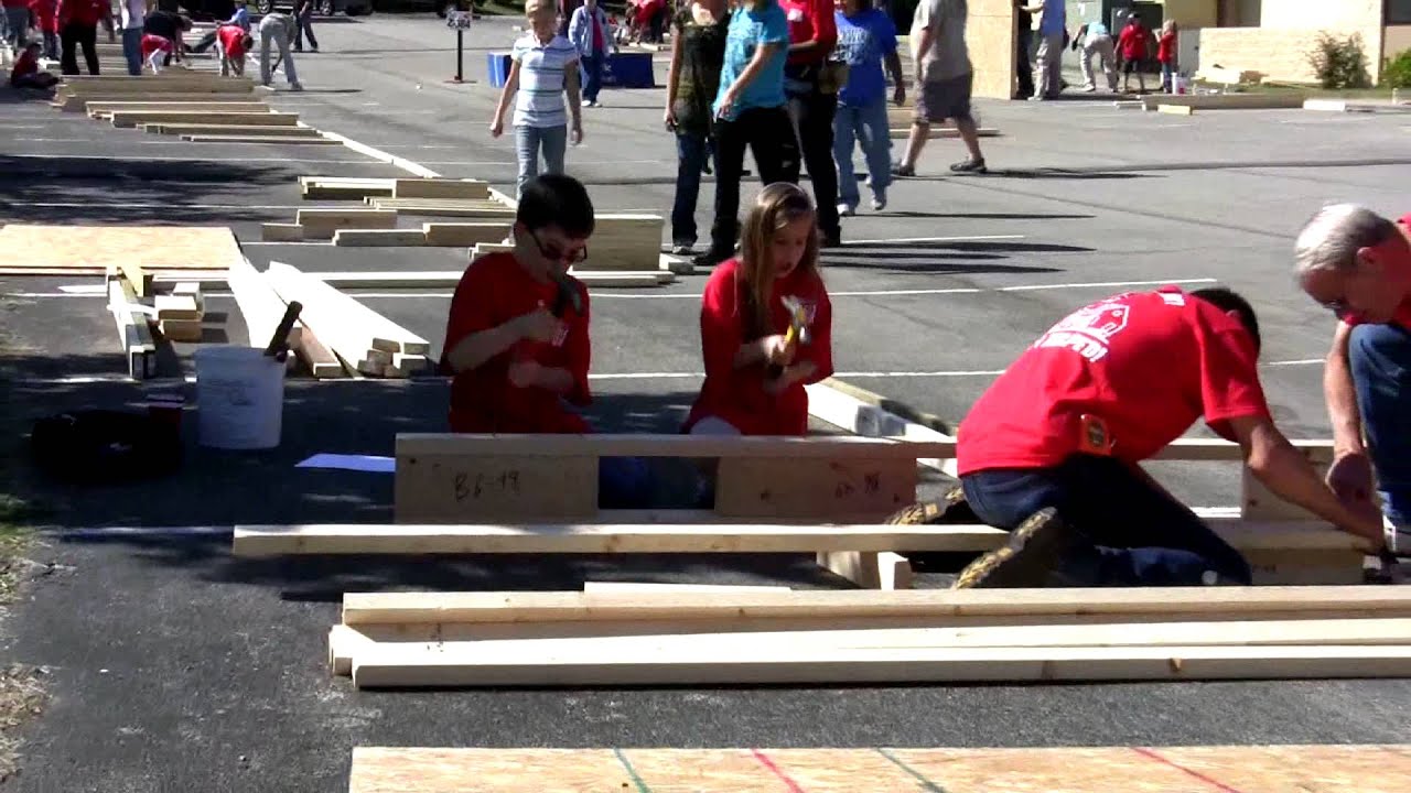 Seymour Heights Christian Church, Tailgate Sunday 2010 - YouTube